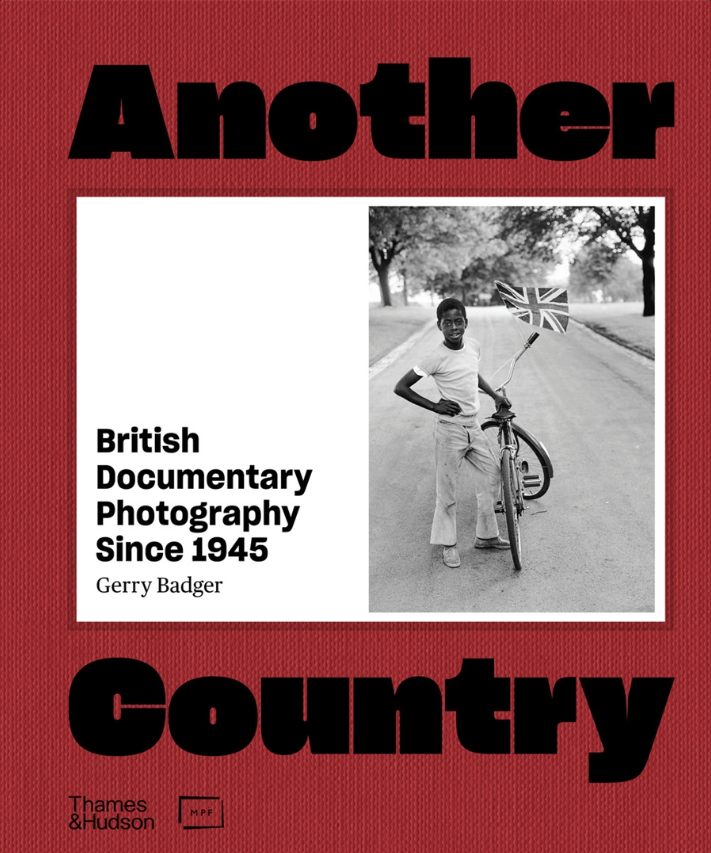 Another Country - Gerry Badger – Heide Shop